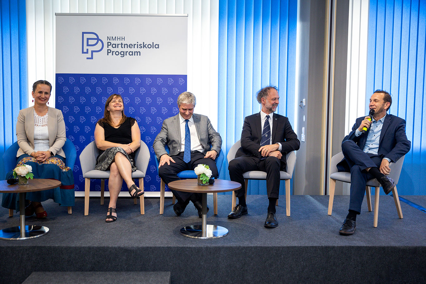 NMHH – hivatalos honlap • Nemzeti Média- és Hírközlési Hatóság